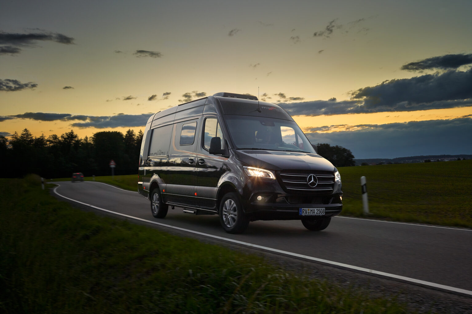 Malibu genius - The innovative camper van with comfort & style