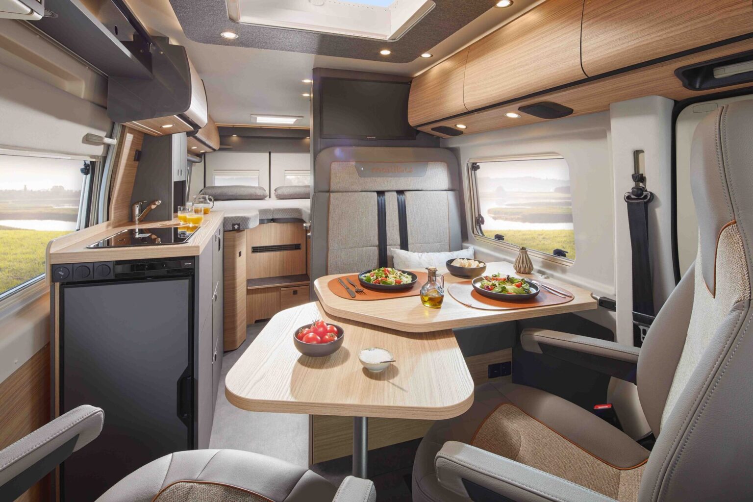 Malibu Van first class – two rooms I Camper Van from 3.5 t
